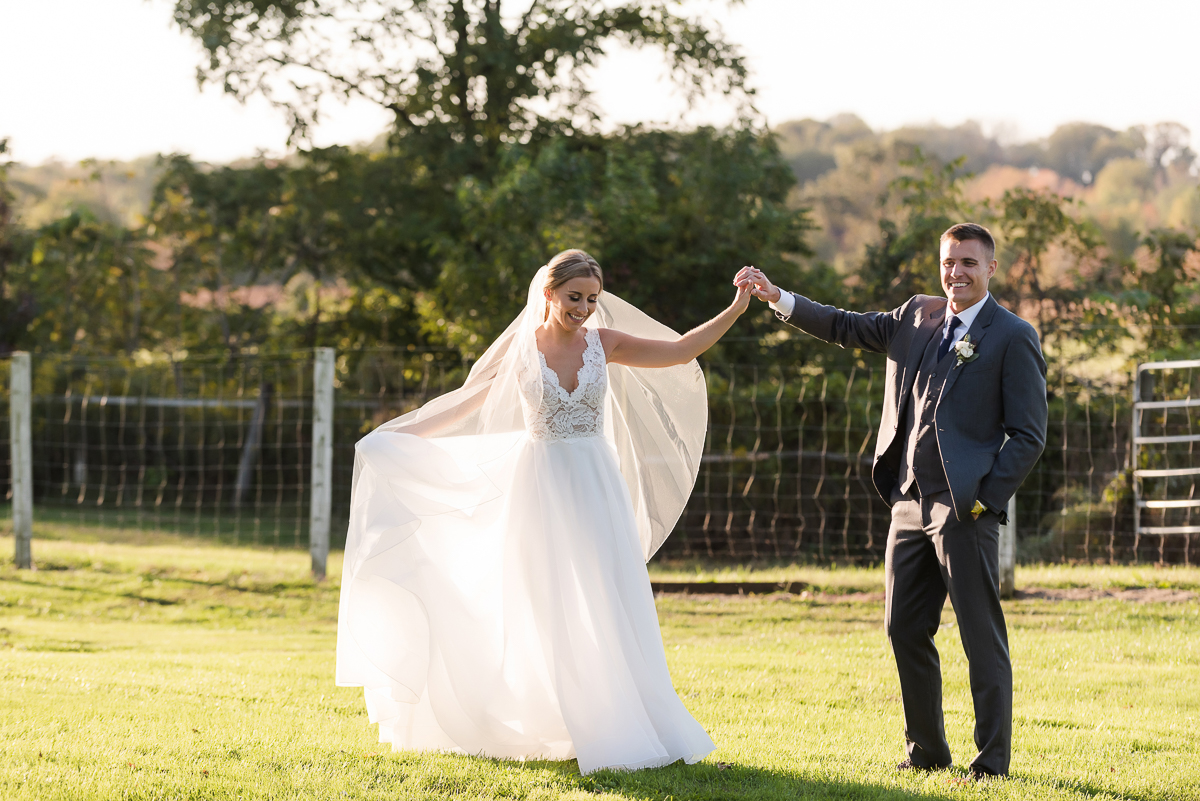 Ali + Steven, Johnson’s Locust Hall Farm Wedding » Laura Leigh Photo