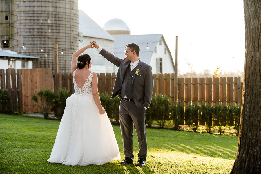 Melissa + Brian, Johnson’s Locust Hall Farm Wedding » Laura Leigh Photo